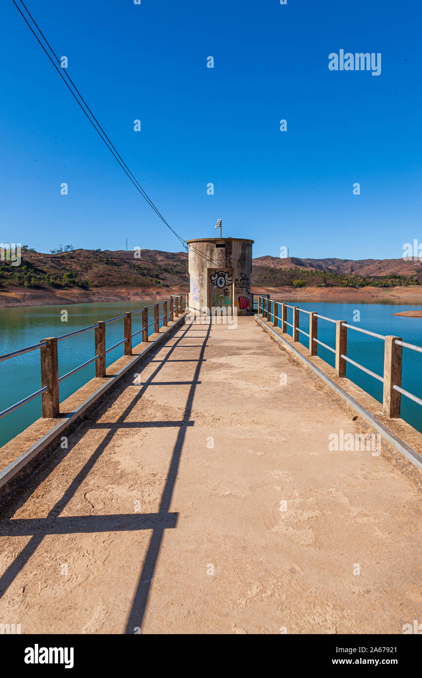 Arade dam hi-res stock photography and images - Alamy
