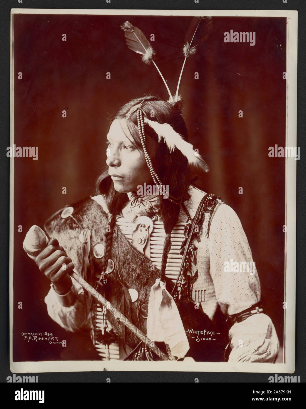 White Face - Sioux Stock Photo - Alamy