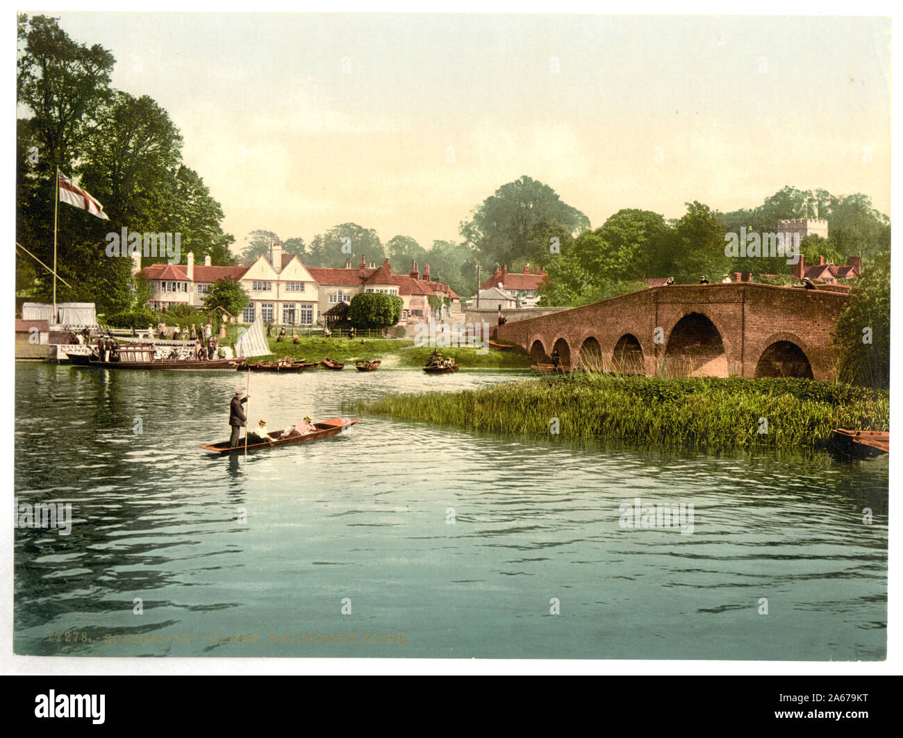 Sonning on thames hi-res stock photography and images - Alamy