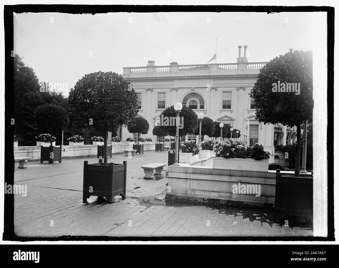 Half of the house Cut Out Stock Images & Pictures - Alamy