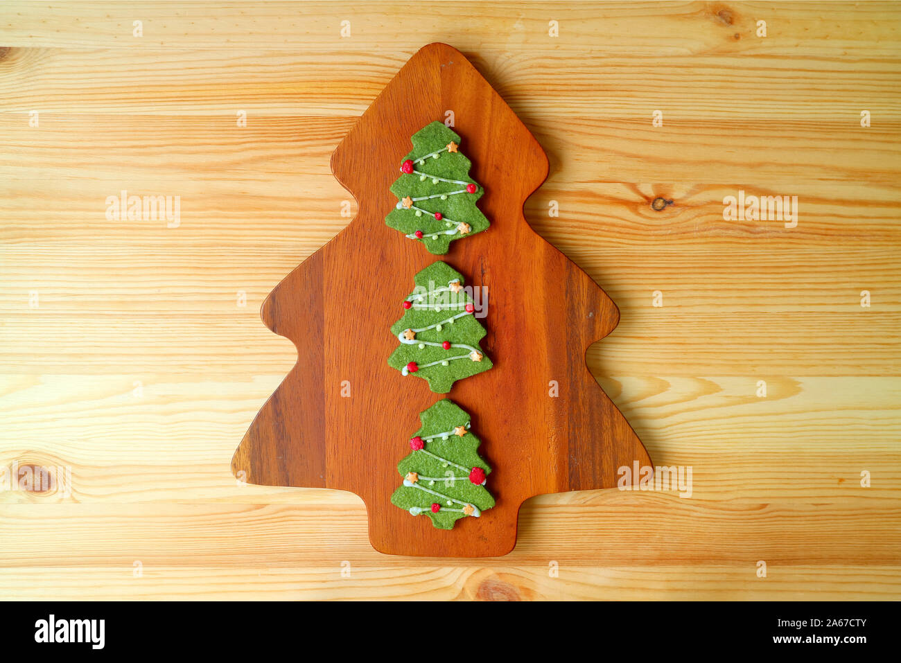 Christmas tree shaped tray hi-res stock photography and images - Alamy