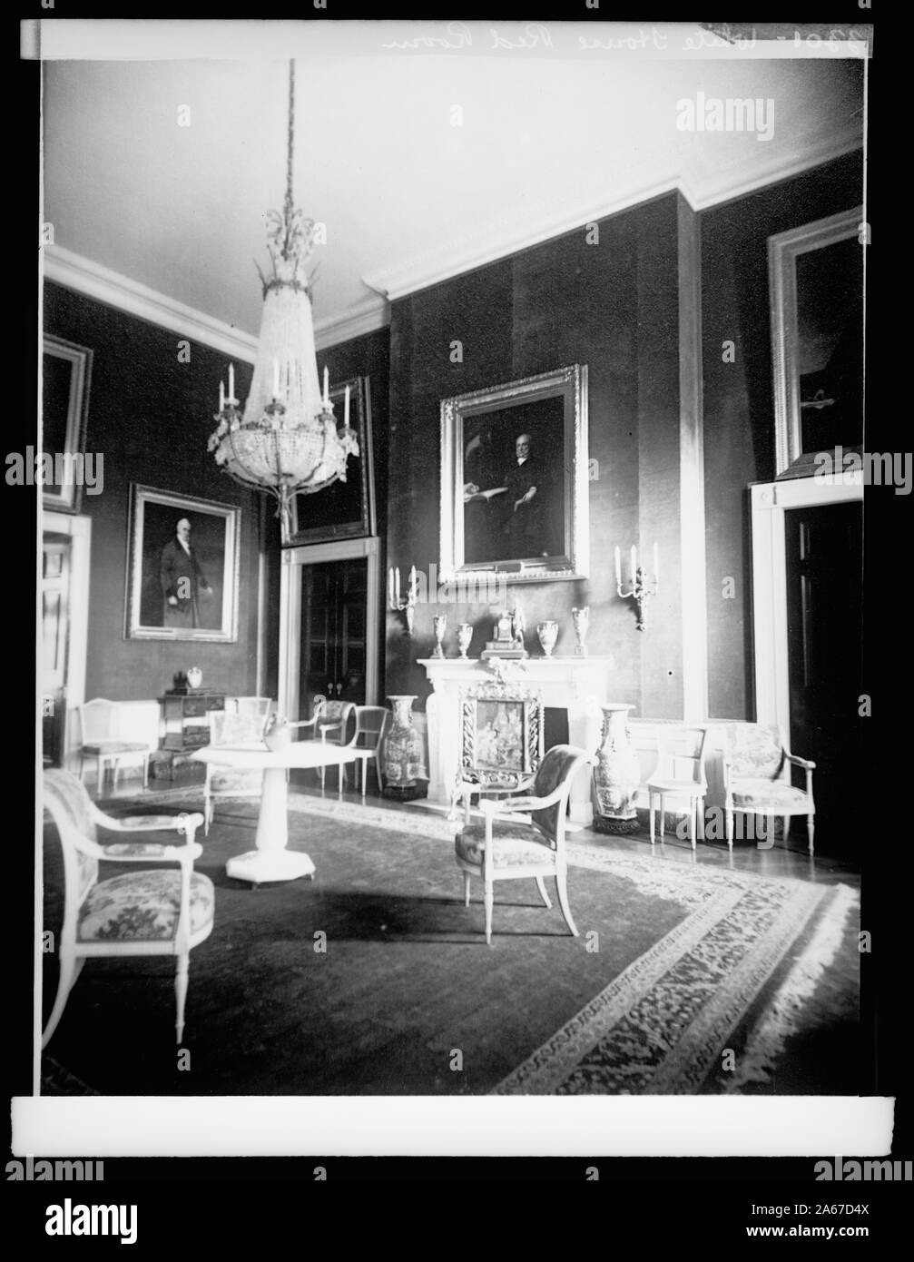 White house red room washington hi-res stock photography and images - Alamy