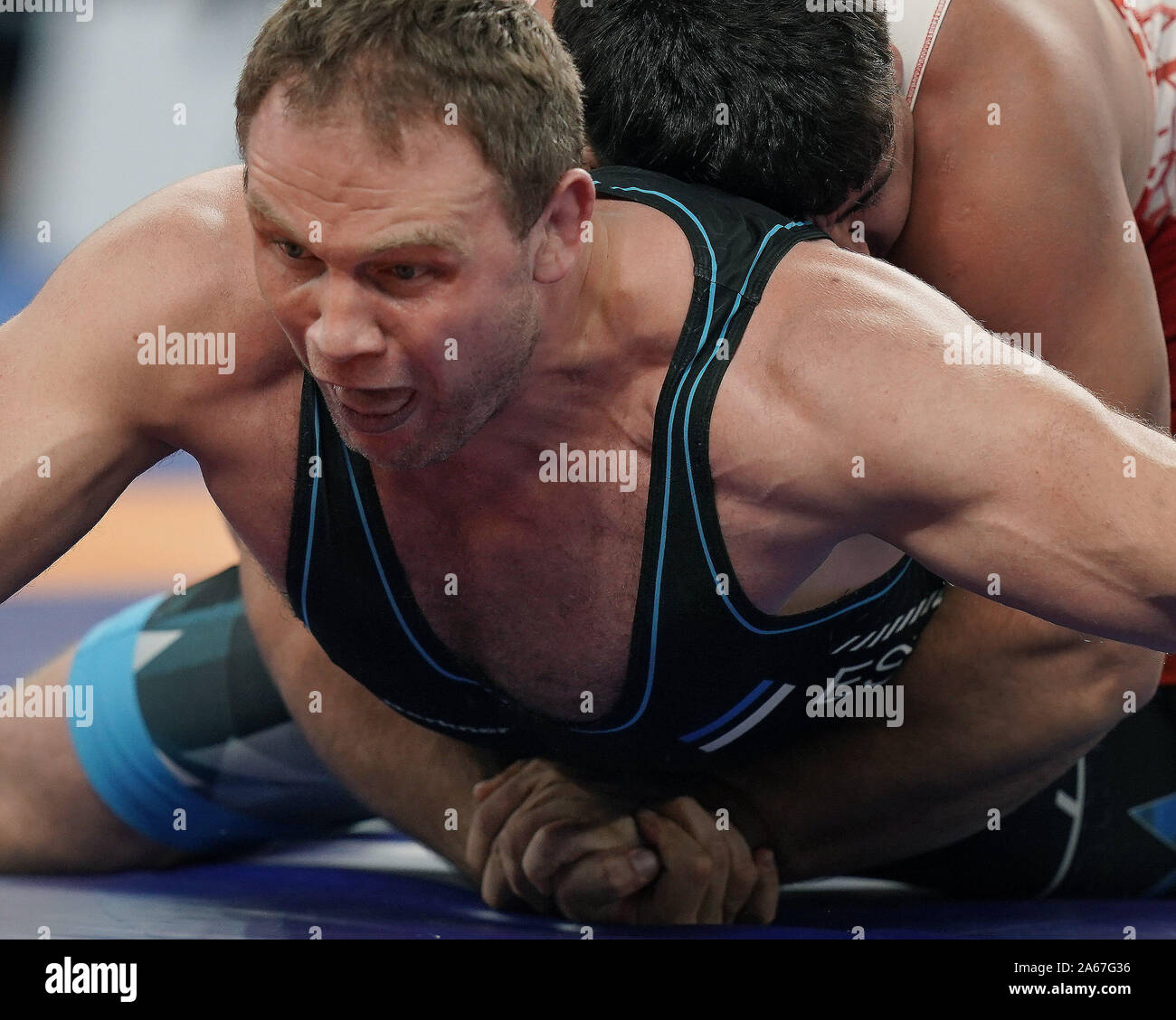 Wuhan, China's Hubei Province. 24th Oct, 2019. Riza Kayaalp (up) of ...