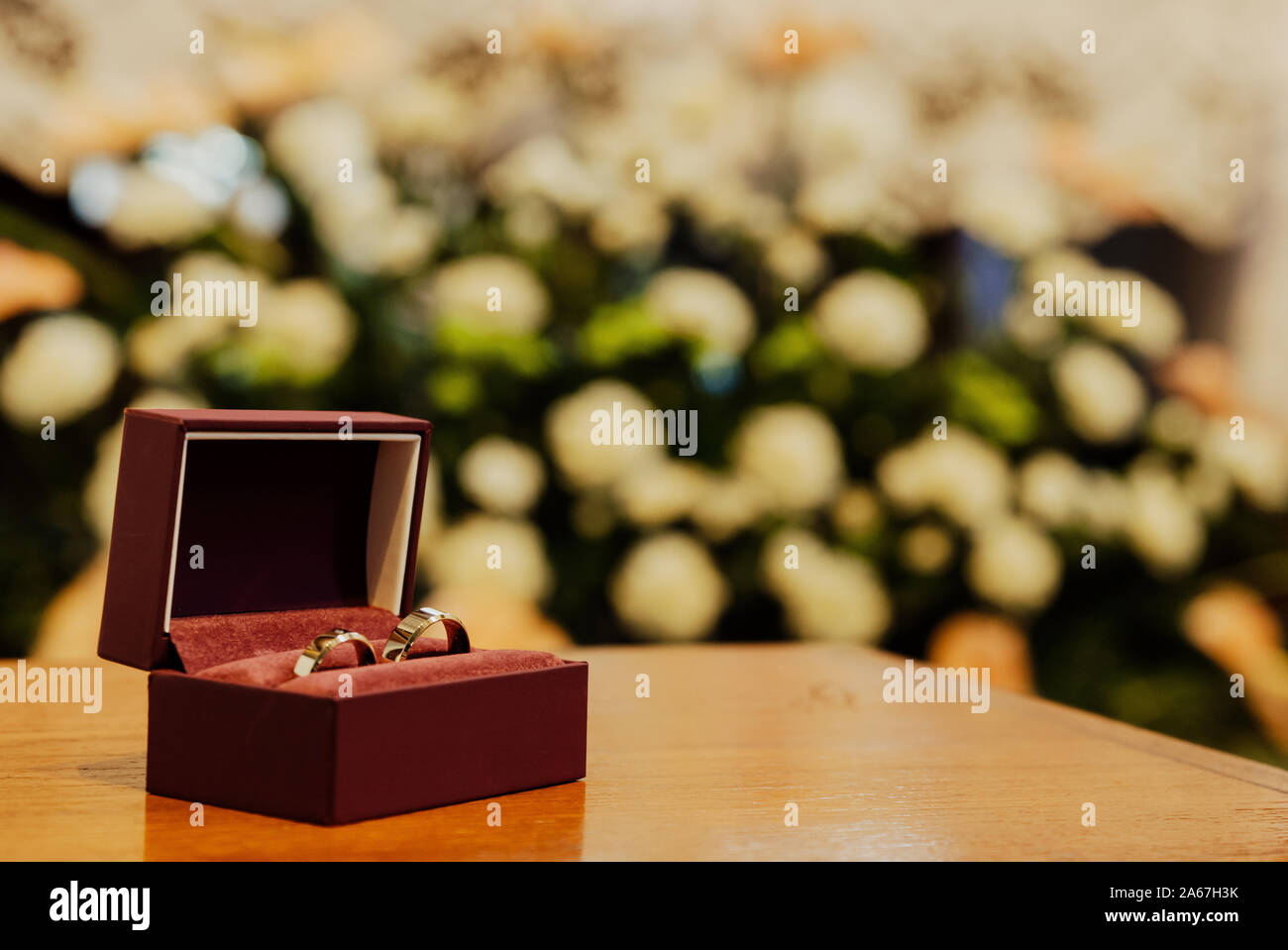 wedding rings in the church Stock Photo - Alamy