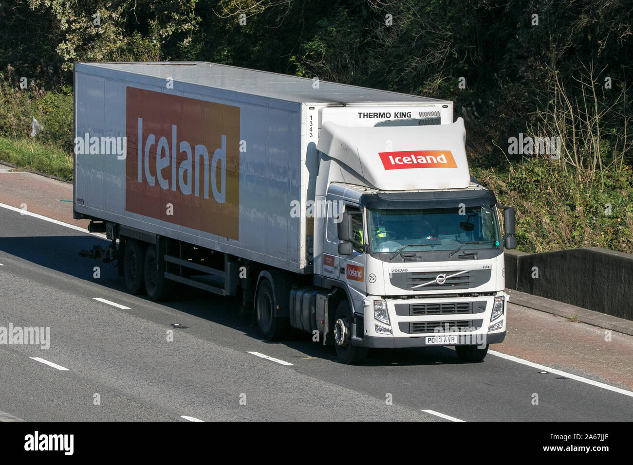 Grocery truck delivery hi-res stock photography and images - Alamy