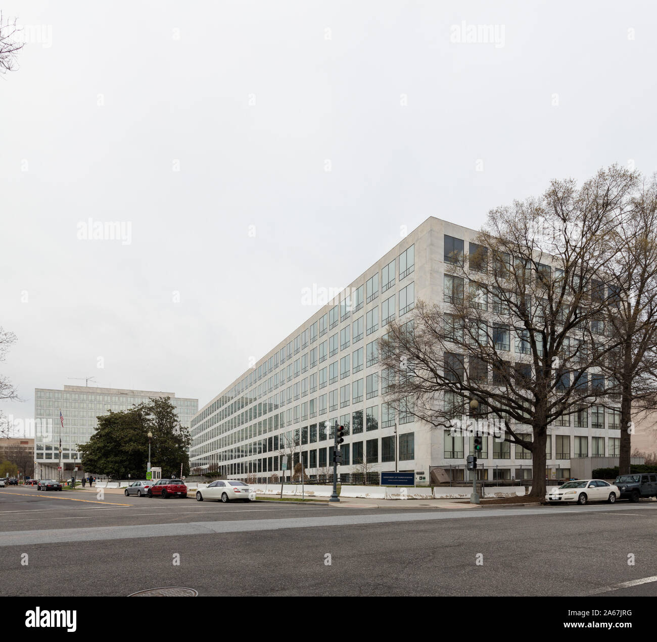 Airplane federal government buildings hi-res stock photography and ...