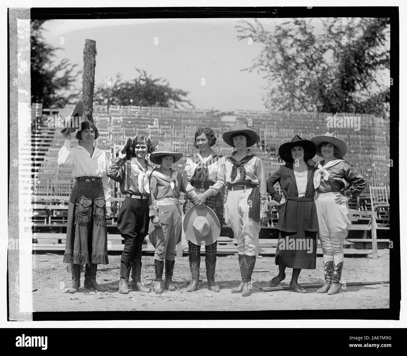 Show west Cut Out Stock Images & Pictures - Alamy