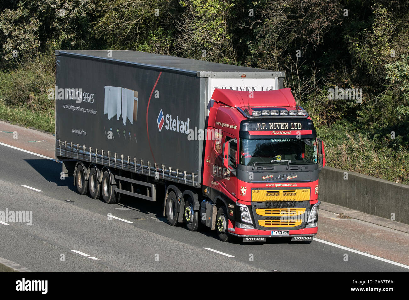A T P Niven Scotland transport curtain sided articulated Volvo ...