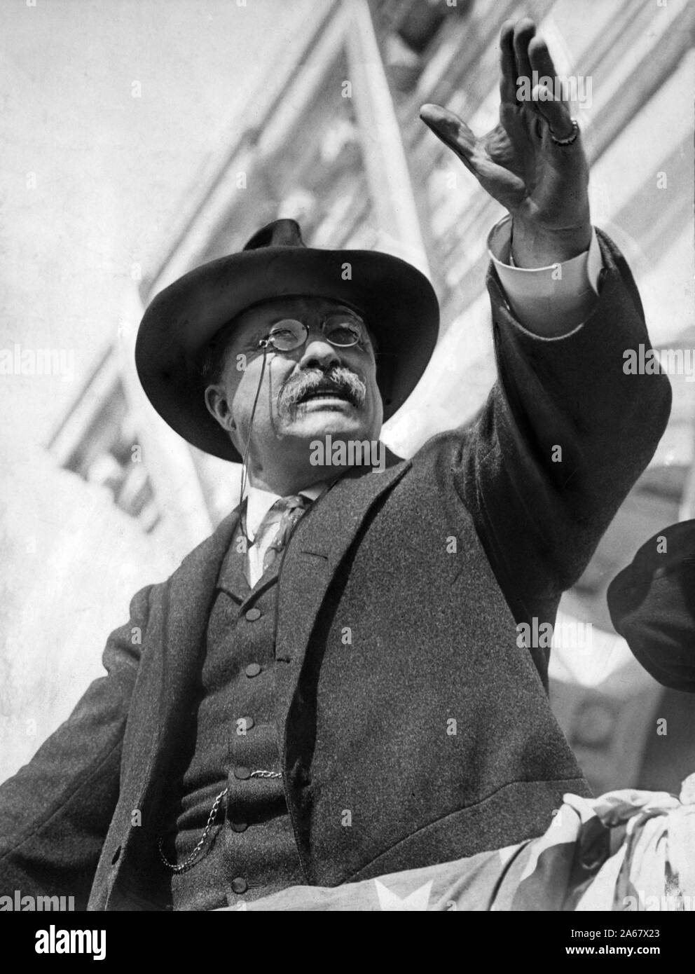 Teddy roosevelt speech 1912 hi-res stock photography and images - Alamy