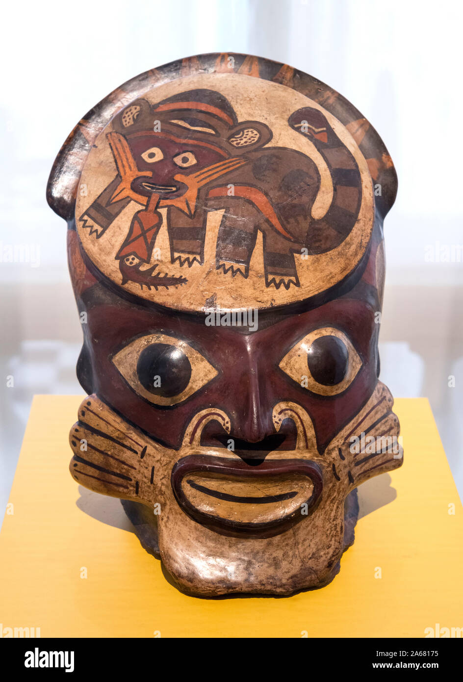 Pre columbian mask hi-res stock photography and images - Alamy