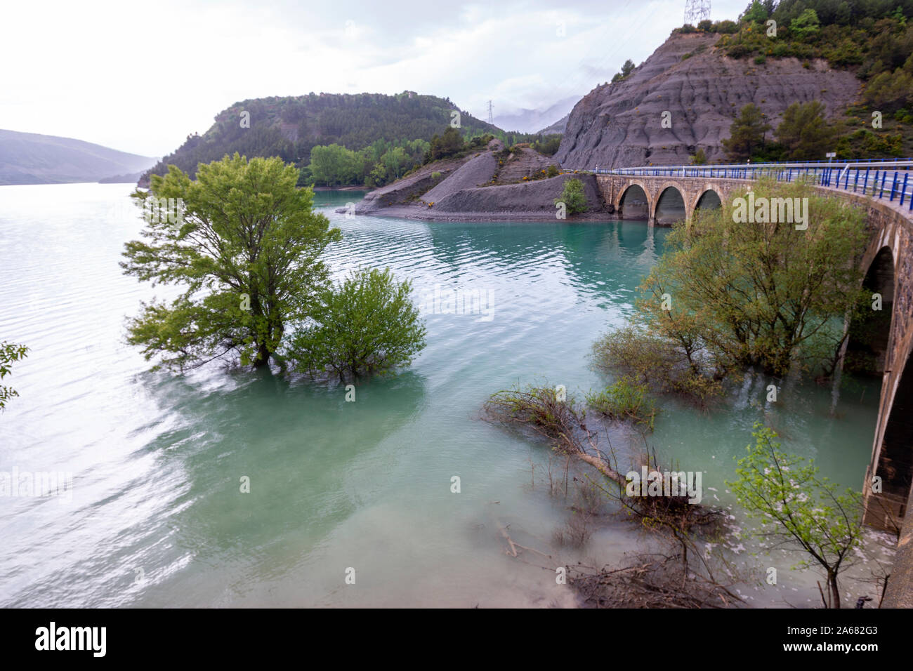 Pantano de yesa hi-res stock photography and images - Alamy