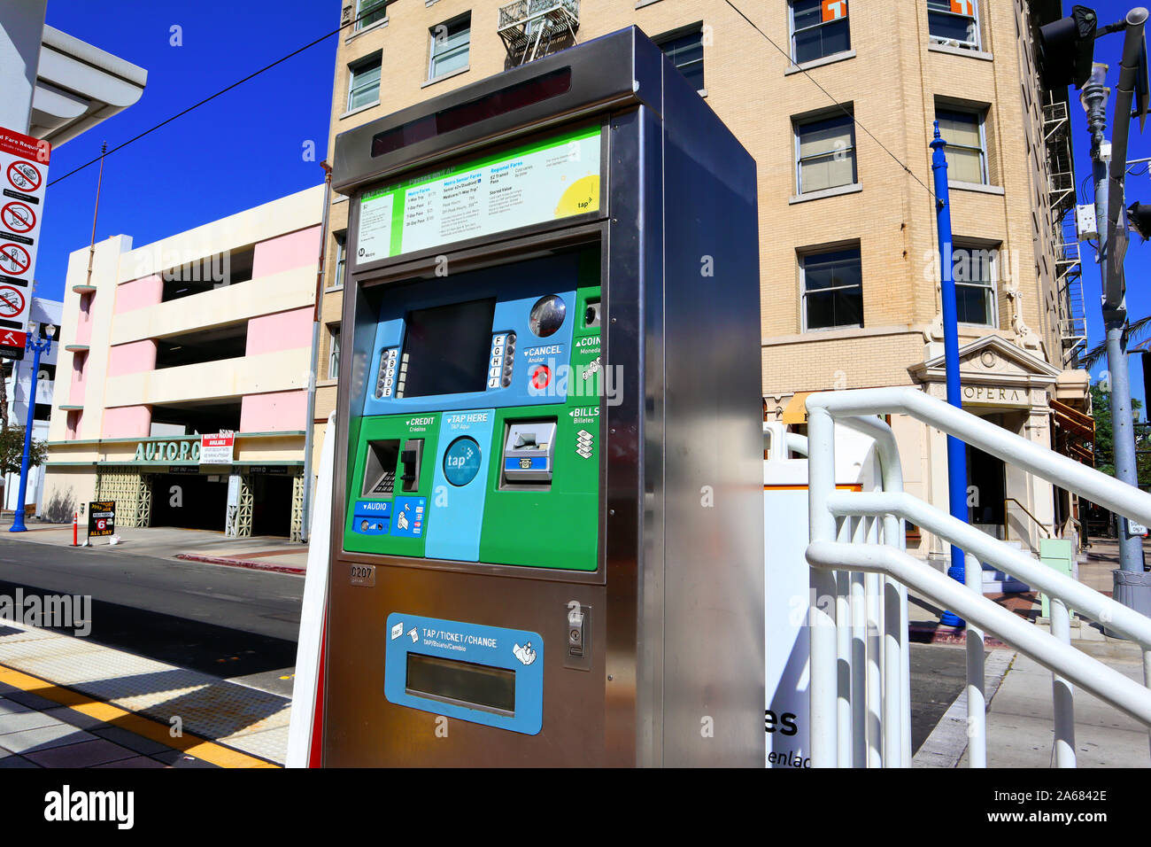Platform Ticket Machine High Resolution Stock Photography and Images ...