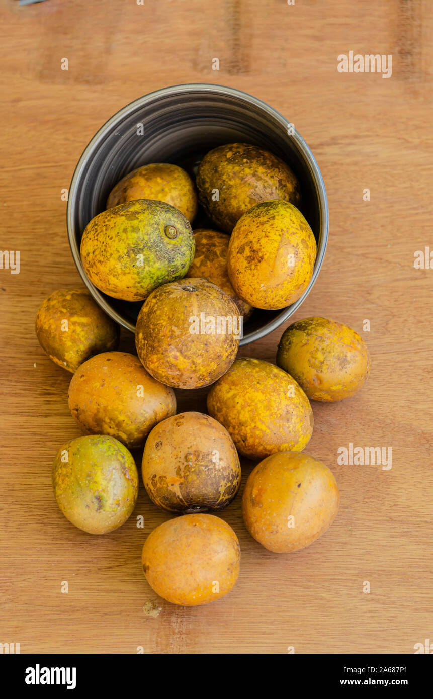 June plums hi-res stock photography and images - Alamy