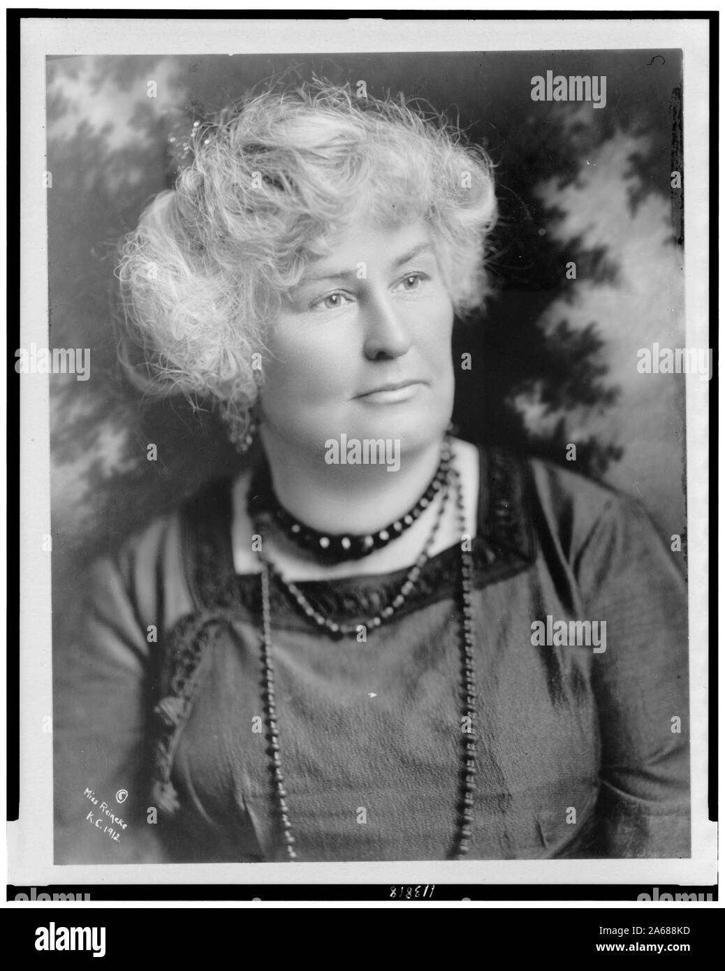 Black shoulders Black and White Stock Photos & Images - Alamy