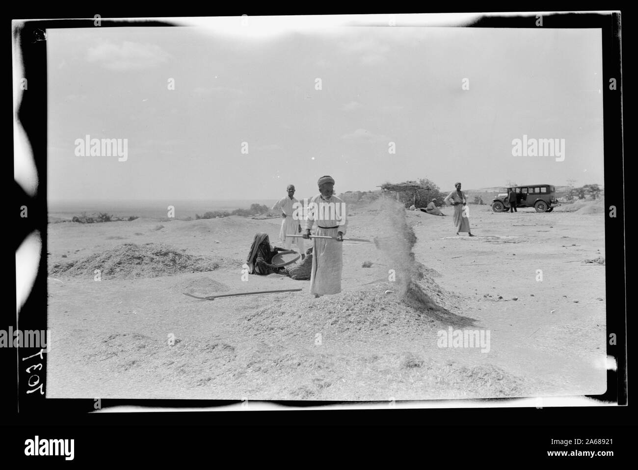 Winnowing hi-res stock photography and images - Alamy
