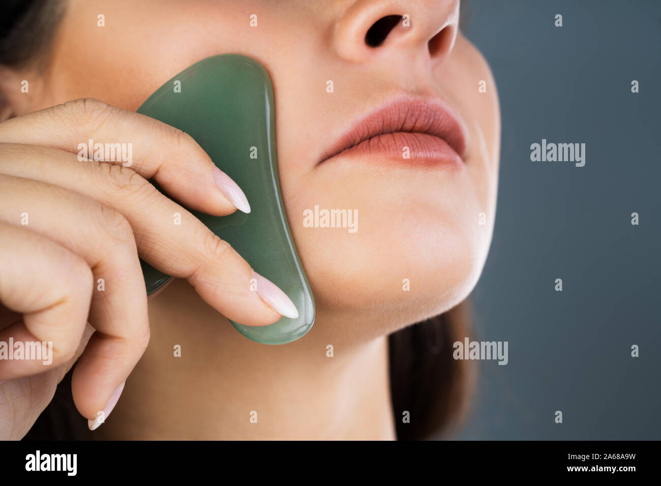 Gua sha hi-res stock photography and images - Alamy