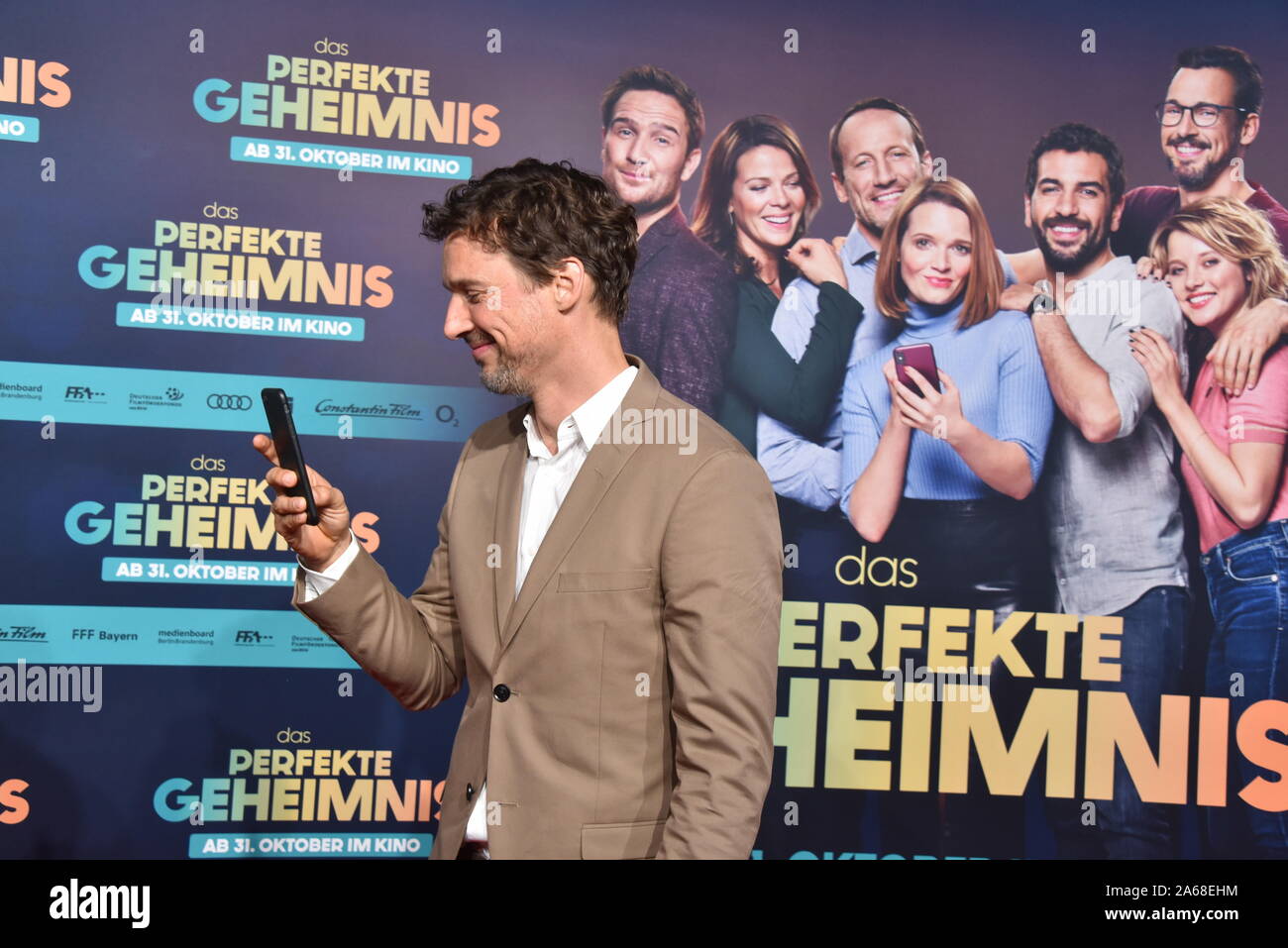 23 October 2019, North Rhine-Westphalia, Cologne: Actor Florian David ...