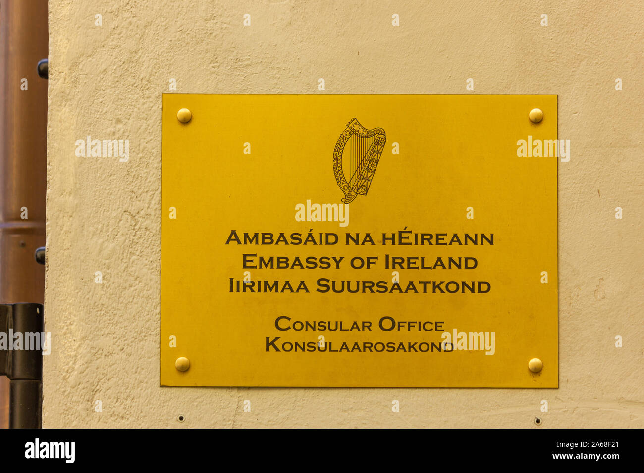 Irish harp hi-res stock photography and images - Alamy