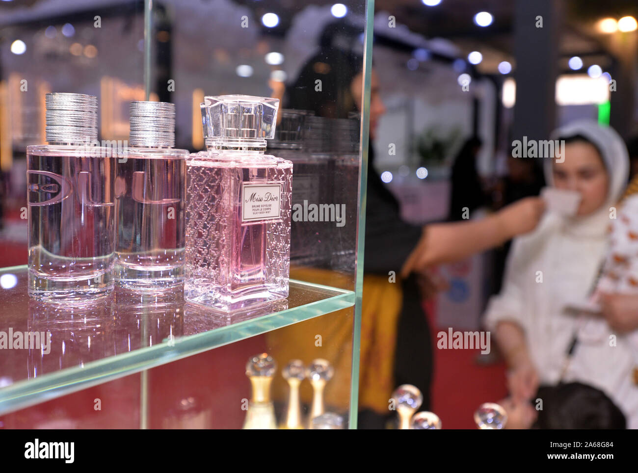 Perfume bottles from the middle east hi-res stock photography and ...