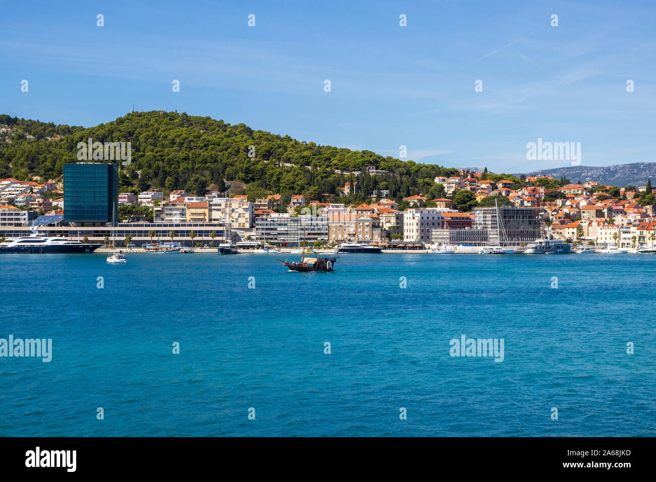 Harbour split dalmatian coast hi-res stock photography and images - Alamy