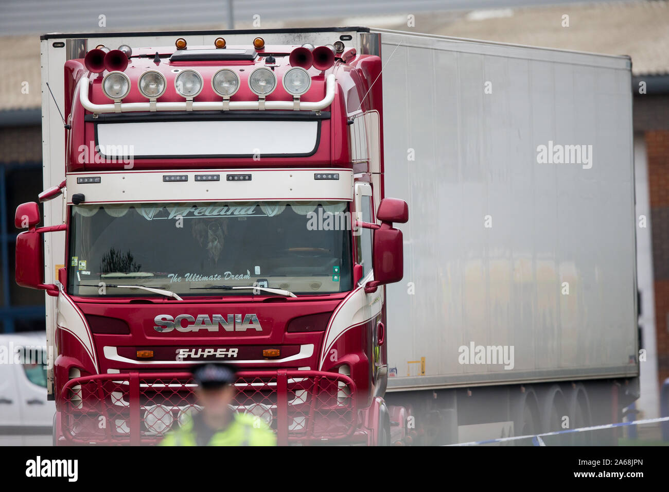Container lorry hi-res stock photography and images - Alamy