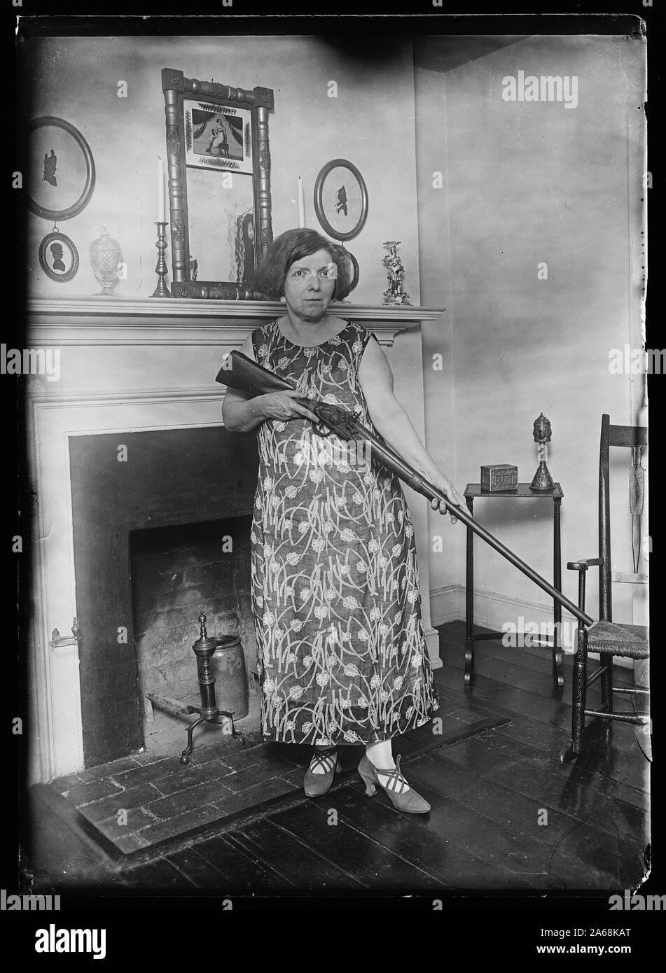 Rifle photography Black and White Stock Photos & Images - Alamy