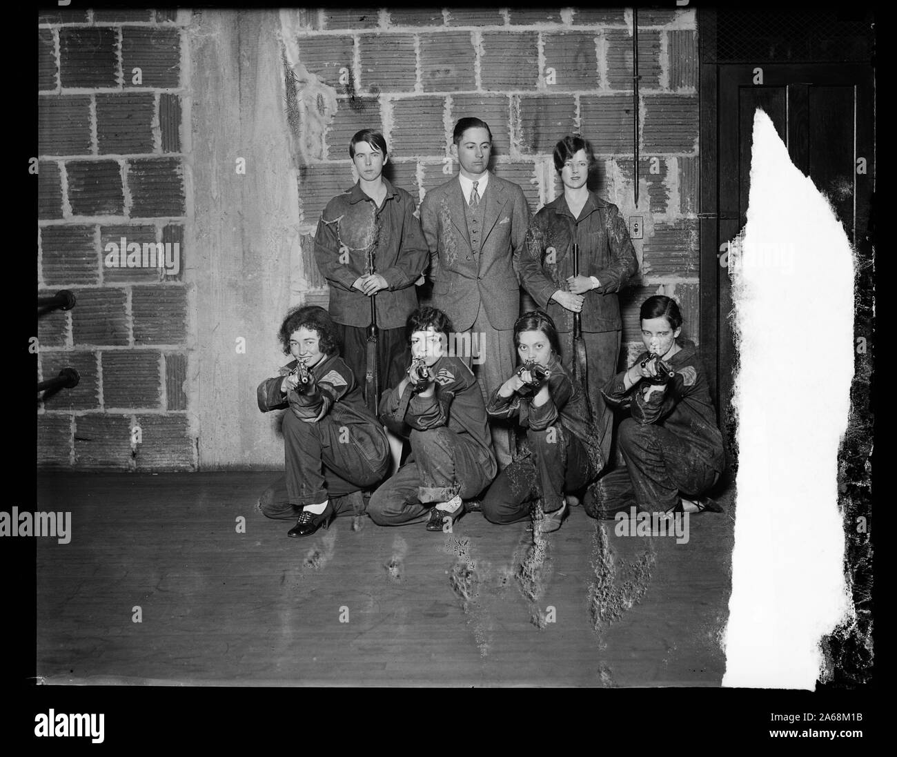 Women in marksmanship class Stock Photo - Alamy