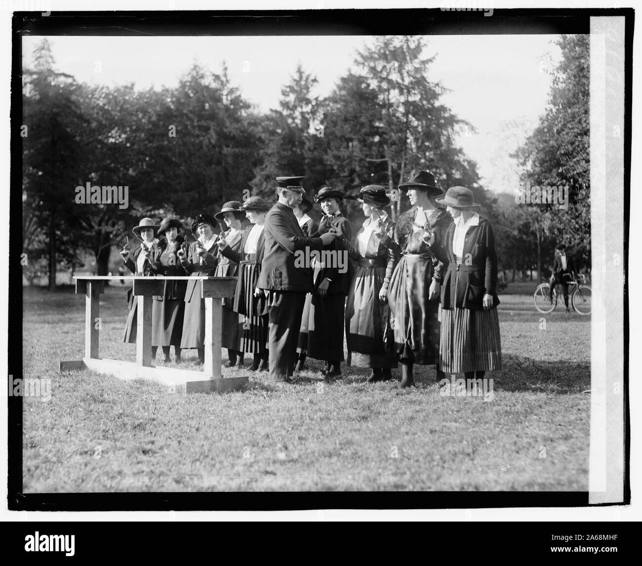 Womens bureau hi-res stock photography and images - Alamy