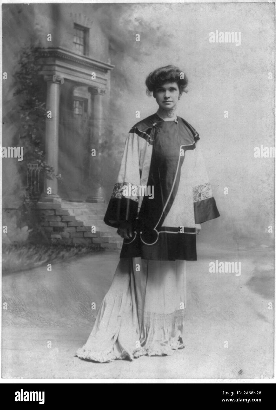 Women's fashions: kimono, front Stock Photo - Alamy