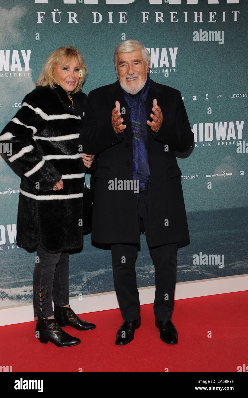 Munich, Germany. 24th Oct, 2019. The actor Mario Adorf and his wife ...