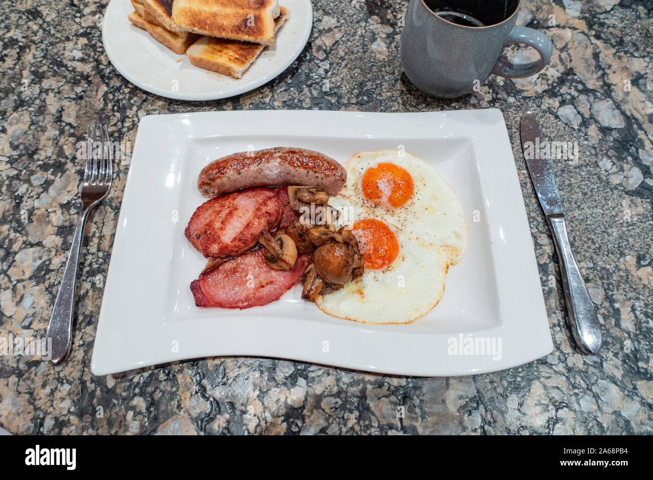 Full English breakfast on a plate Stock Photo - Alamy