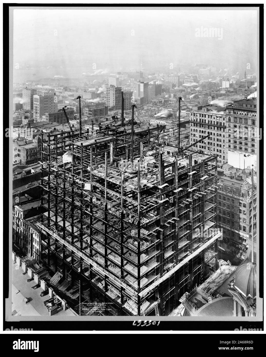 Bldg Cut Out Stock Images & Pictures - Alamy