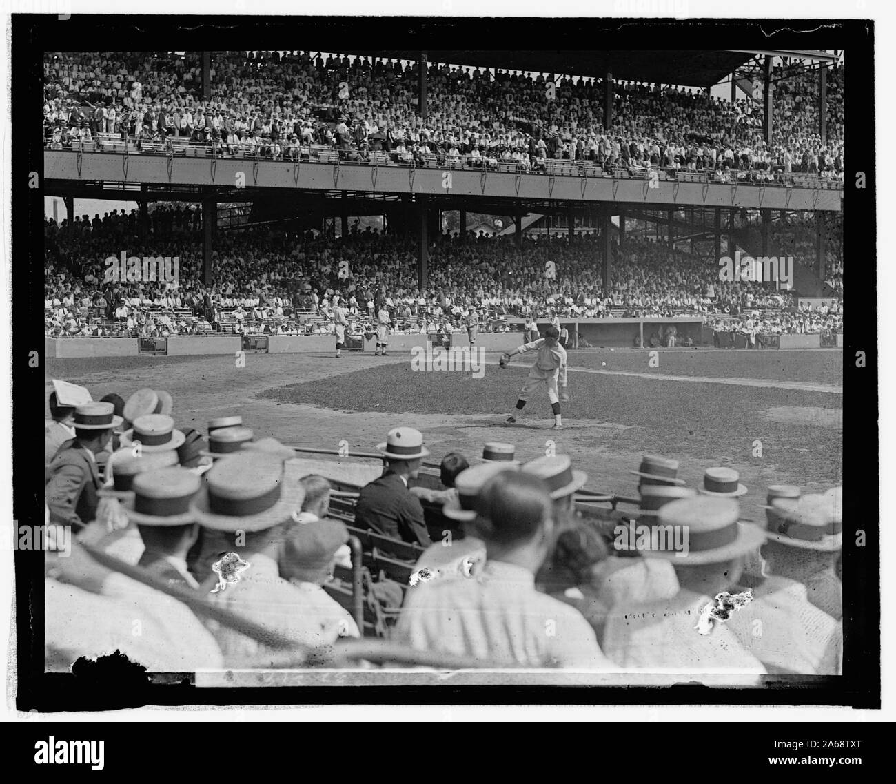 World Series, crowd in stands, 10/24 Stock Photo - Alamy