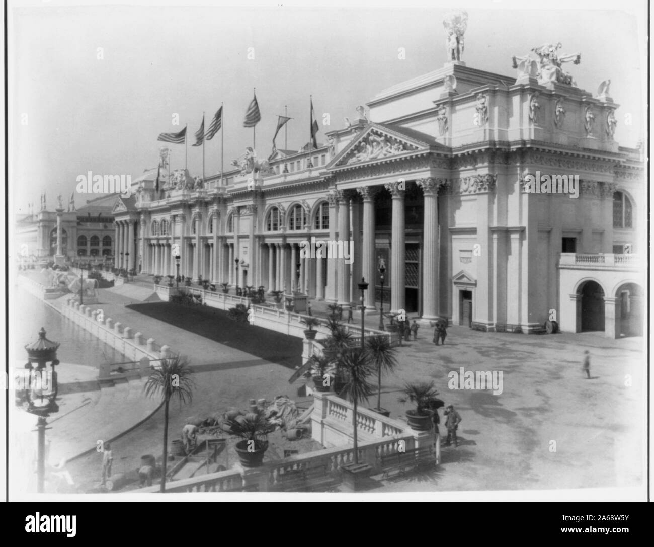 World's Columbian Expo., Chicago, 1892: Manufacturers Building, rt ...