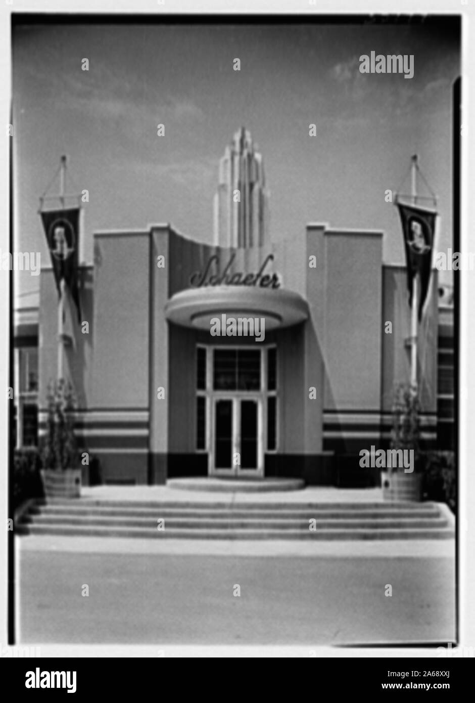 Schaefer center for the hi-res stock photography and images - Alamy