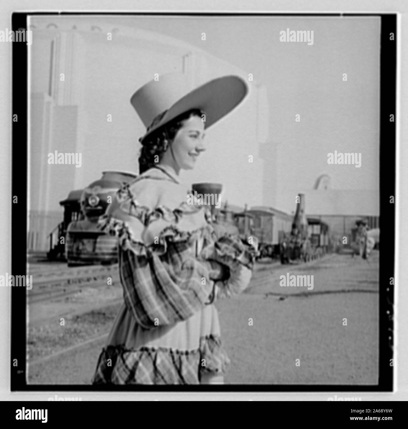 Pageant art hi-res stock photography and images - Alamy