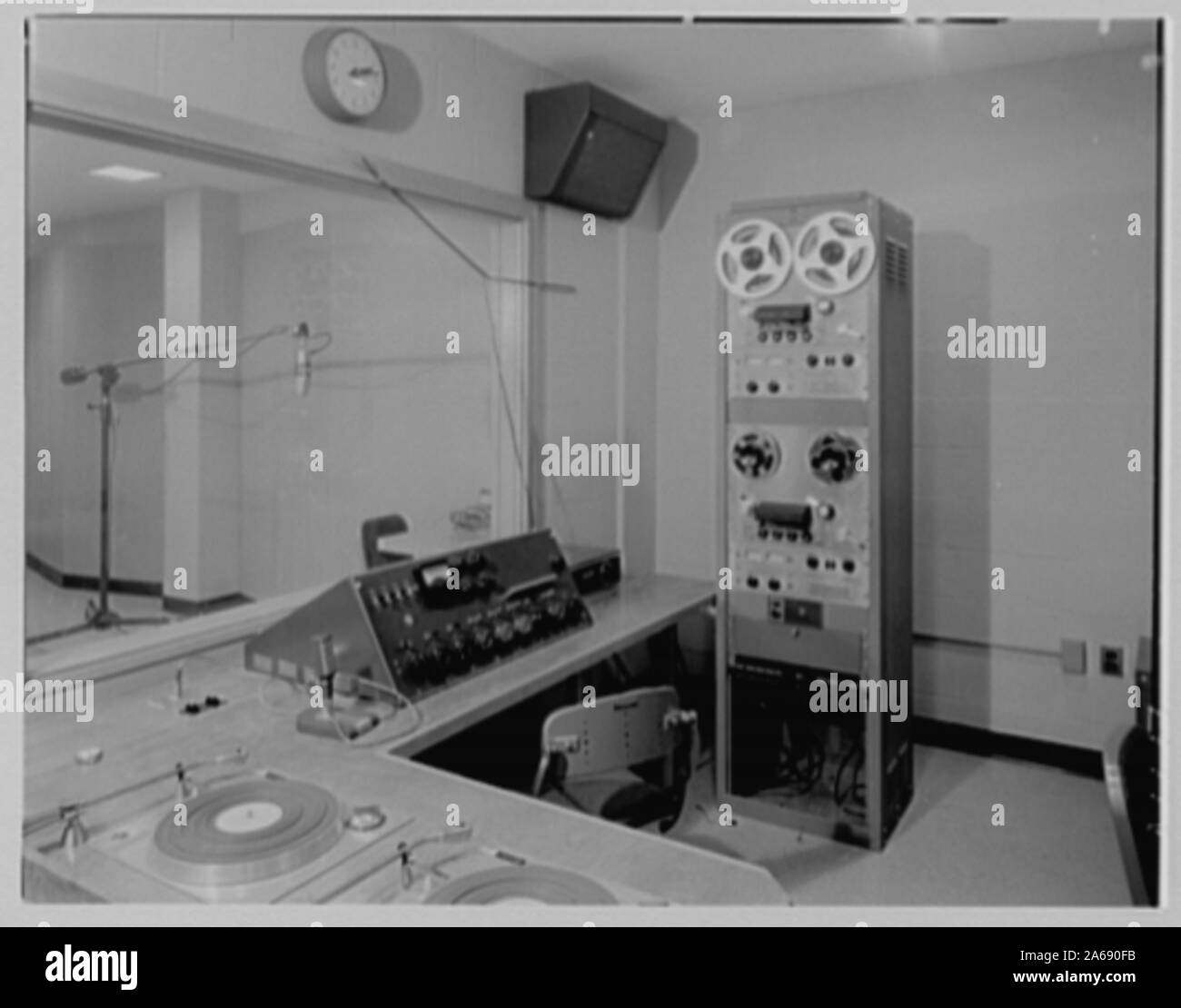 Smith wright hall hi-res stock photography and images - Alamy