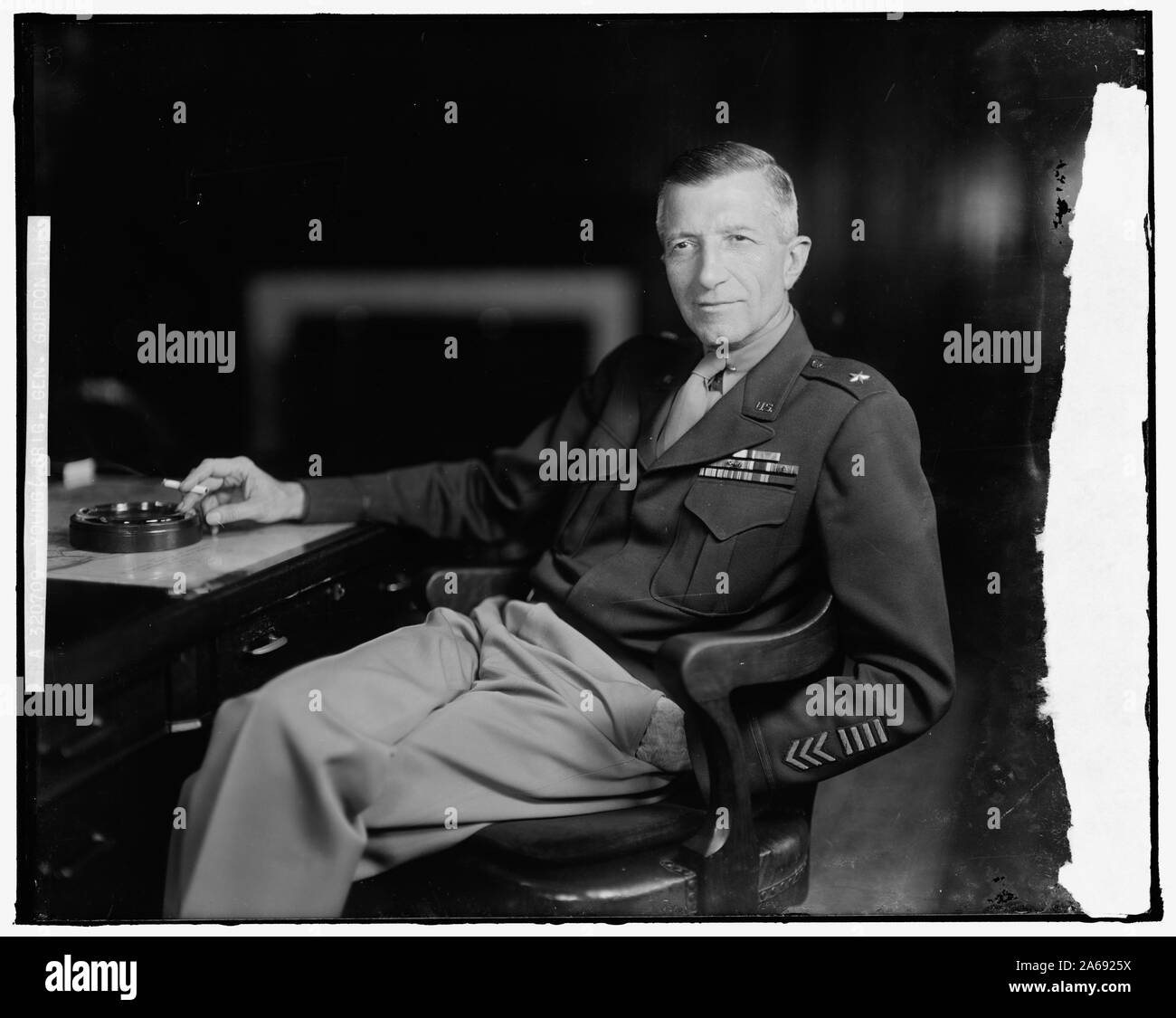 Gordon general hi-res stock photography and images - Alamy