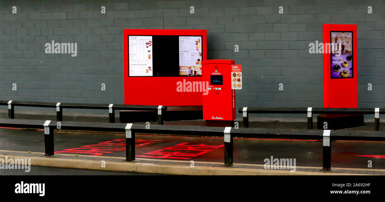 Tim Hortons Cafe High Resolution Stock Photography and Images - Alamy