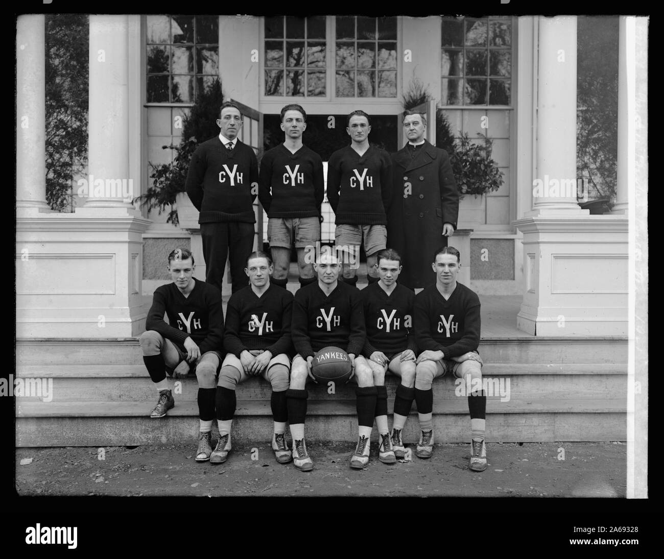 1920s basketball hi-res stock photography and images - Alamy