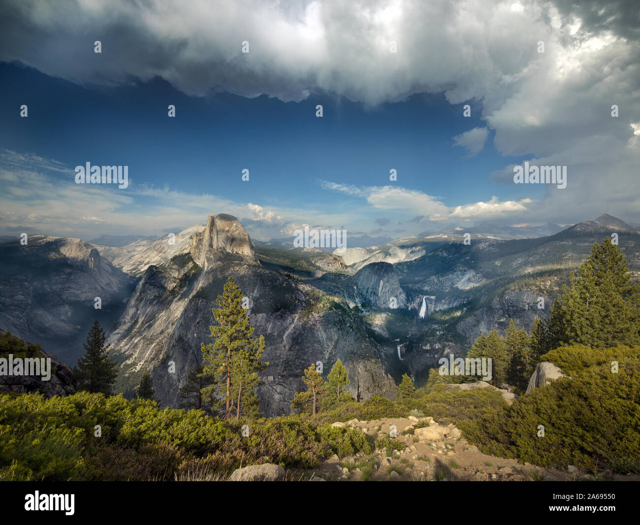 Mariposa california estados unidos hi-res stock photography and images ...
