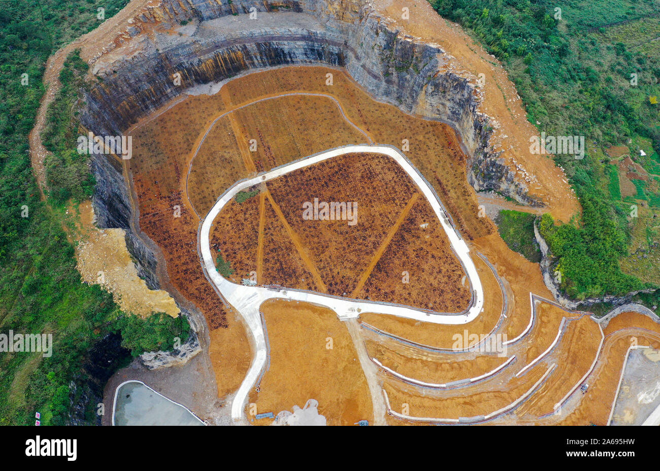 Large scale mining hi-res stock photography and images - Alamy