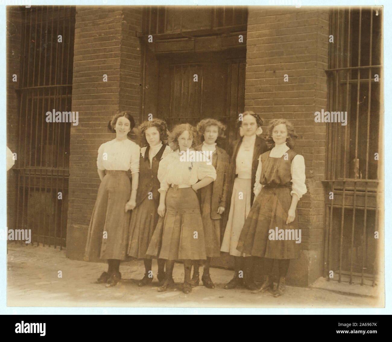 Young girls who work 9 to 10 hours a day in Inland Type Foundry. St ...