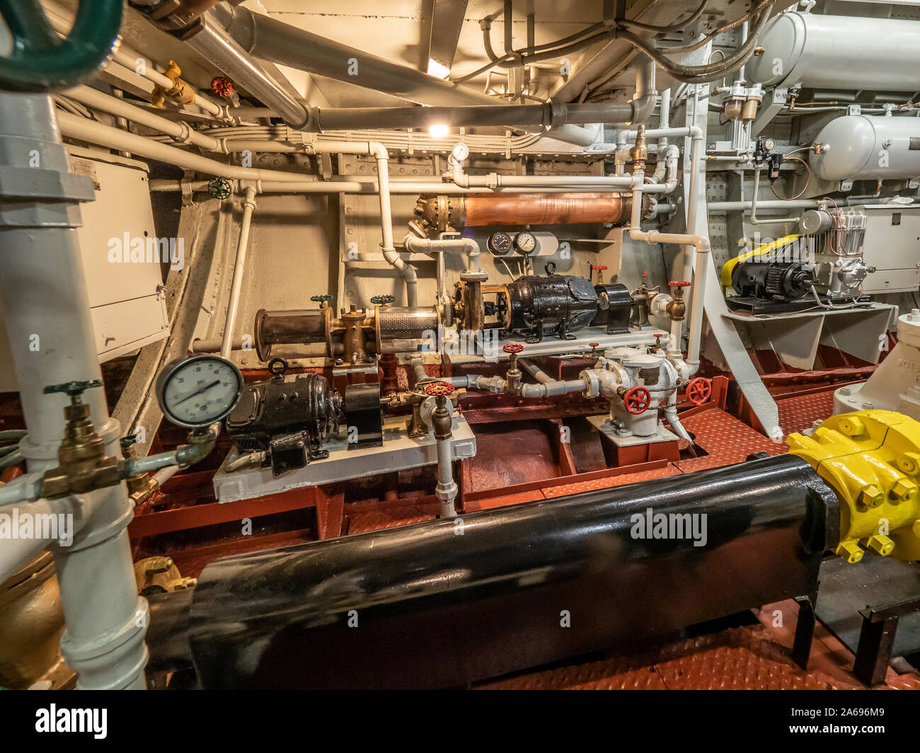 Tug boat engine hi-res stock photography and images - Alamy
