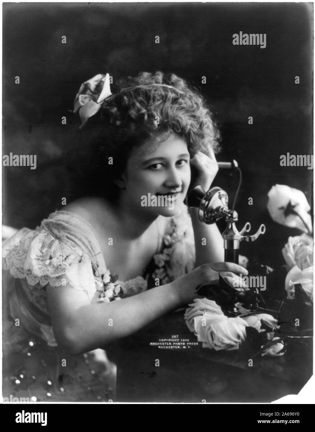 Young business woman Black and White Stock Photos & Images - Alamy