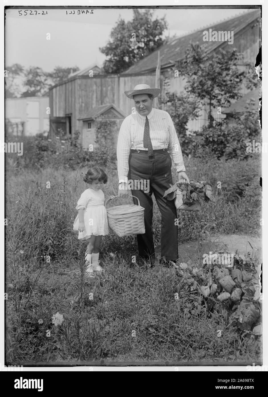 Opera singer chilean hi-res stock photography and images - Alamy