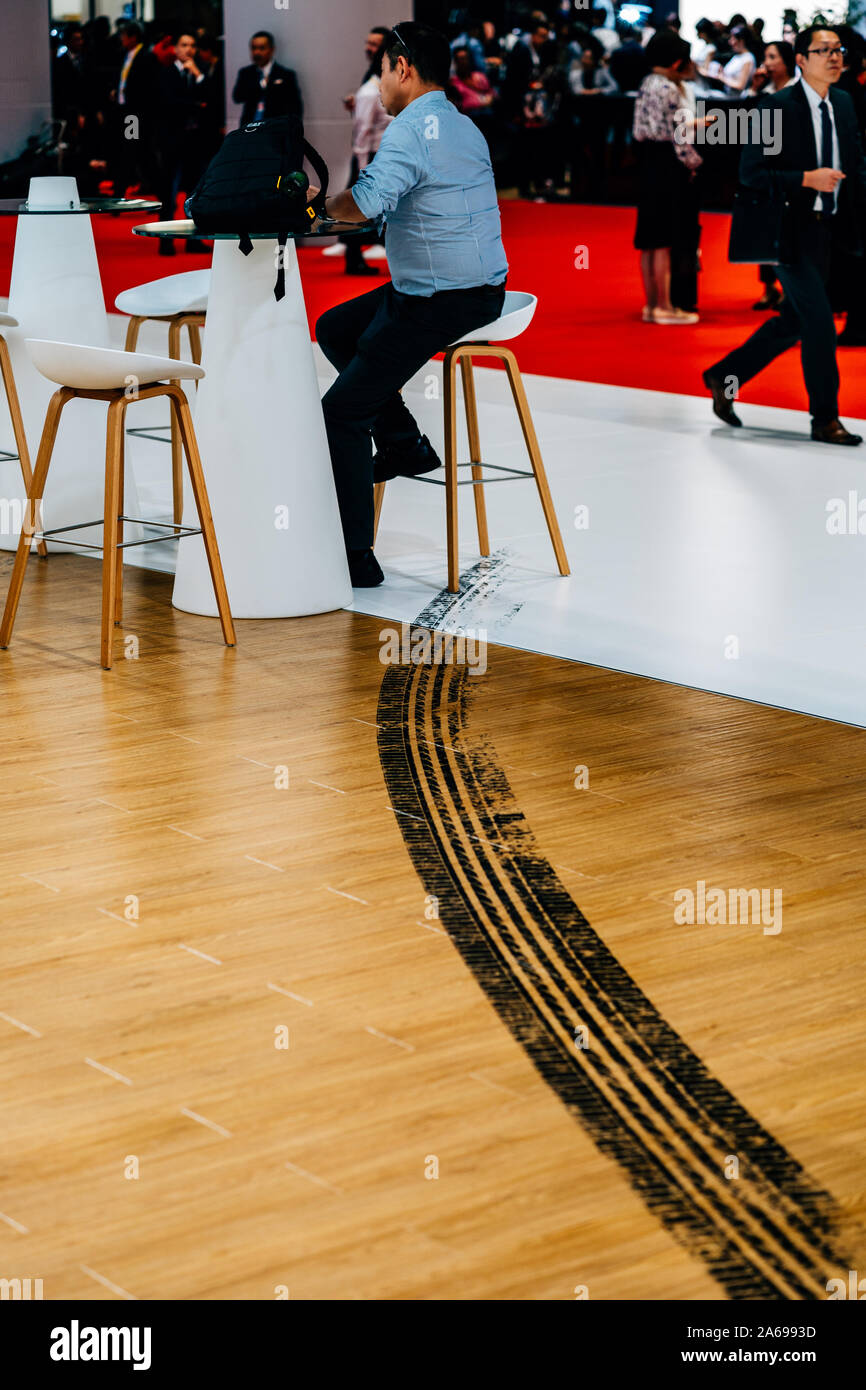 Fake tire marks on the floor of the Lexus booth at the Tokyo Motor Show ...