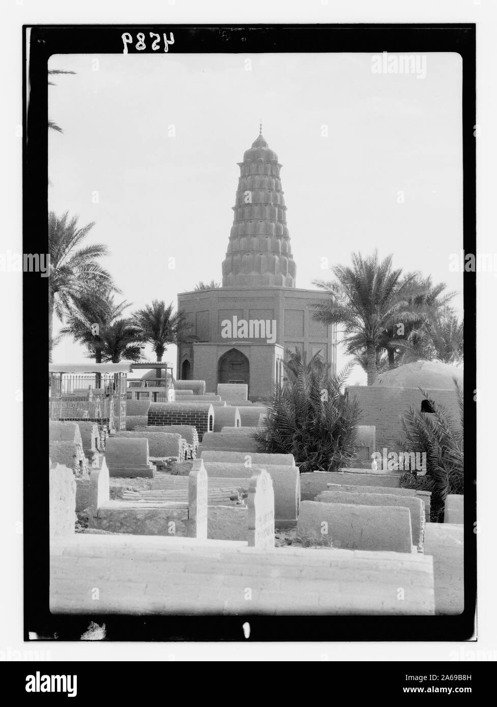 Iraqi baghdad Black and White Stock Photos & Images - Alamy