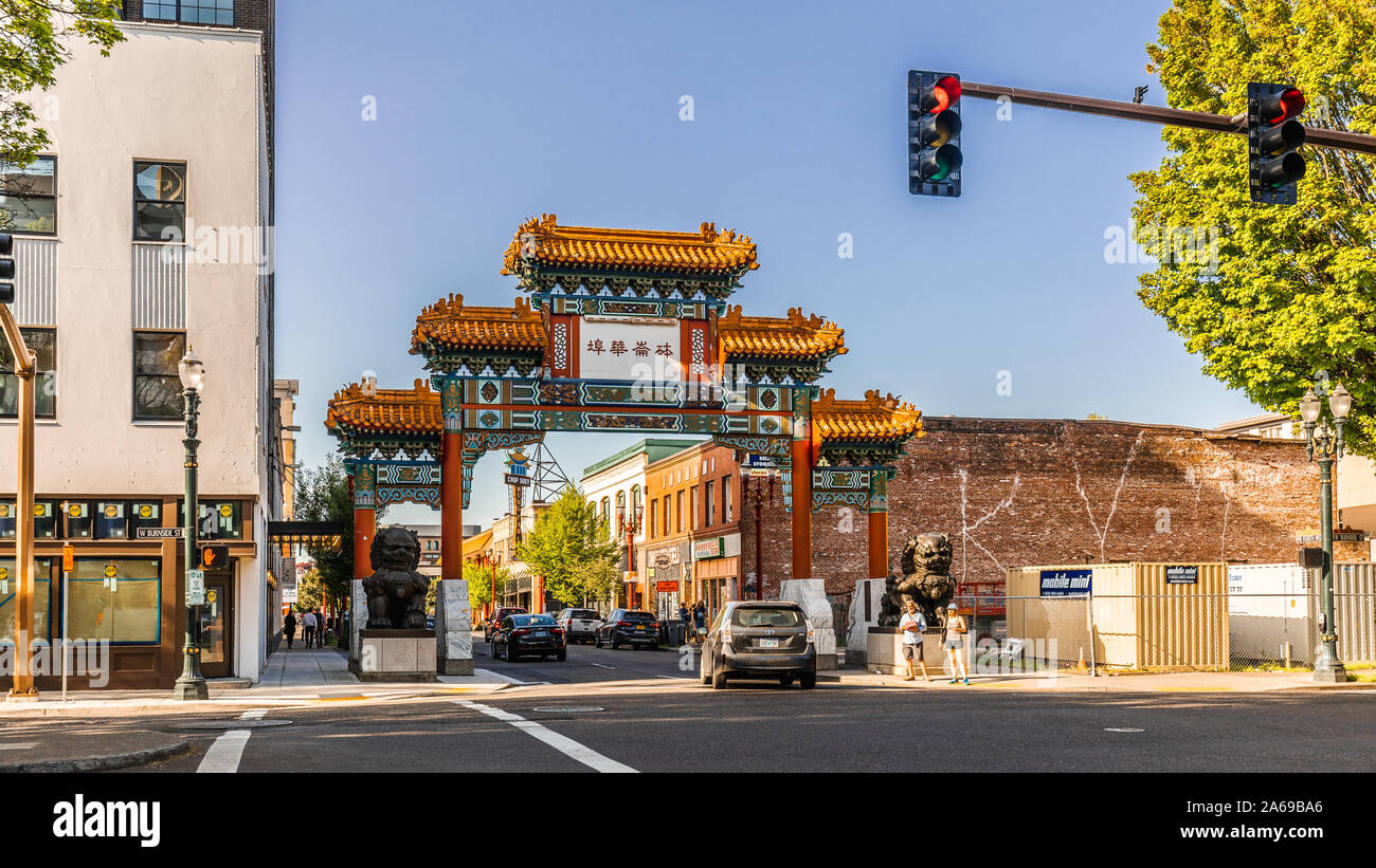Portland old town chinatown hi-res stock photography and images - Alamy