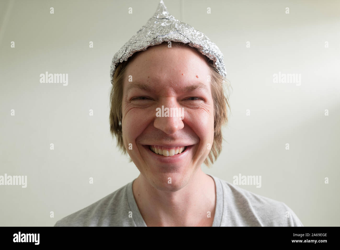 Face happy young blonde man hi-res stock photography and images - Alamy
